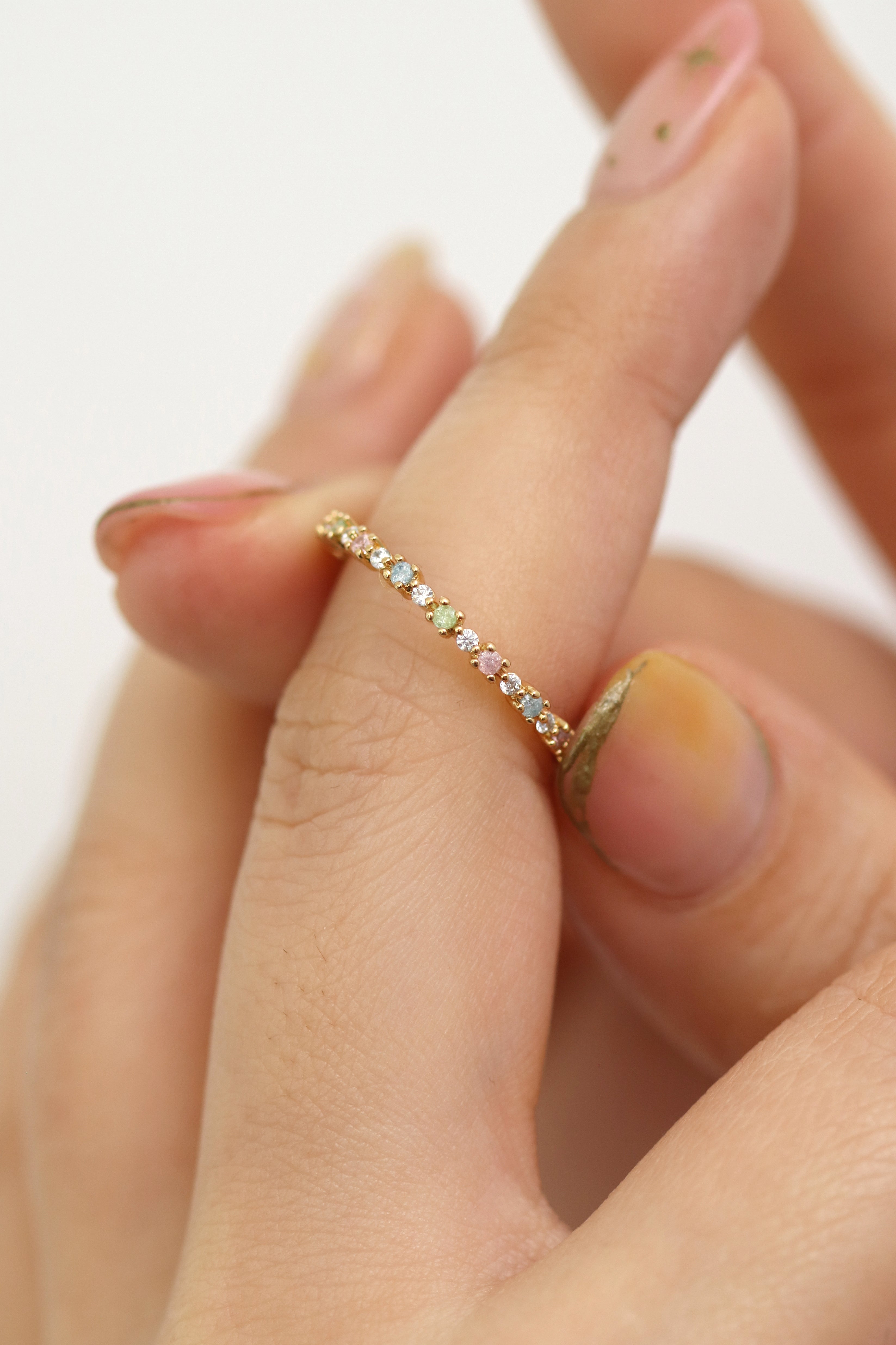 Pastel rainbow ring – NABILONDON